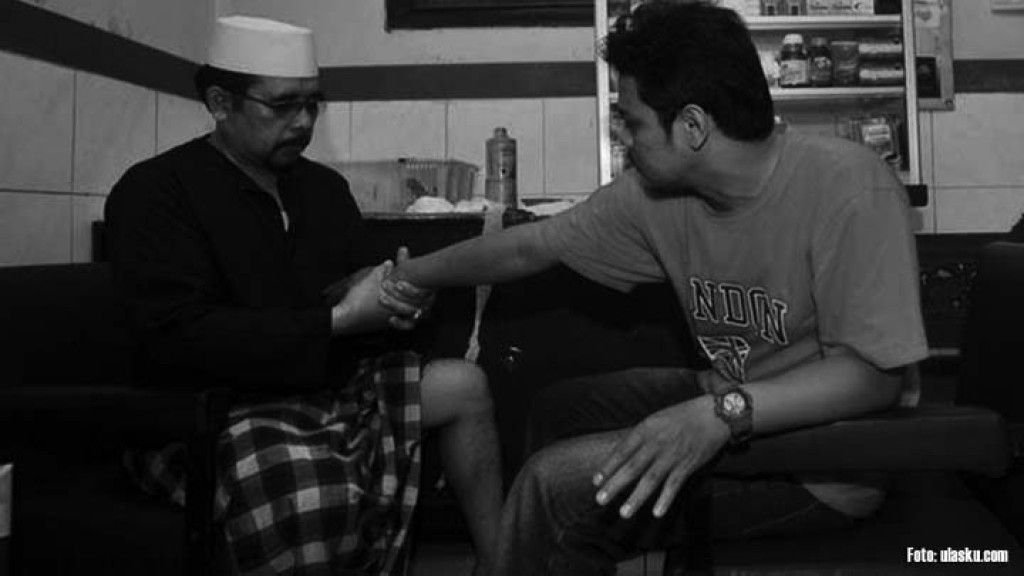 Kisah Haji Naim, Ahli Pijat Patah Tulang Legendaris dari Cimande ...