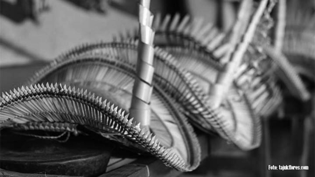 Topi Ti’i Langga, Perlambang Persatuan Masyarakat Pulau Rote - Koropak ...