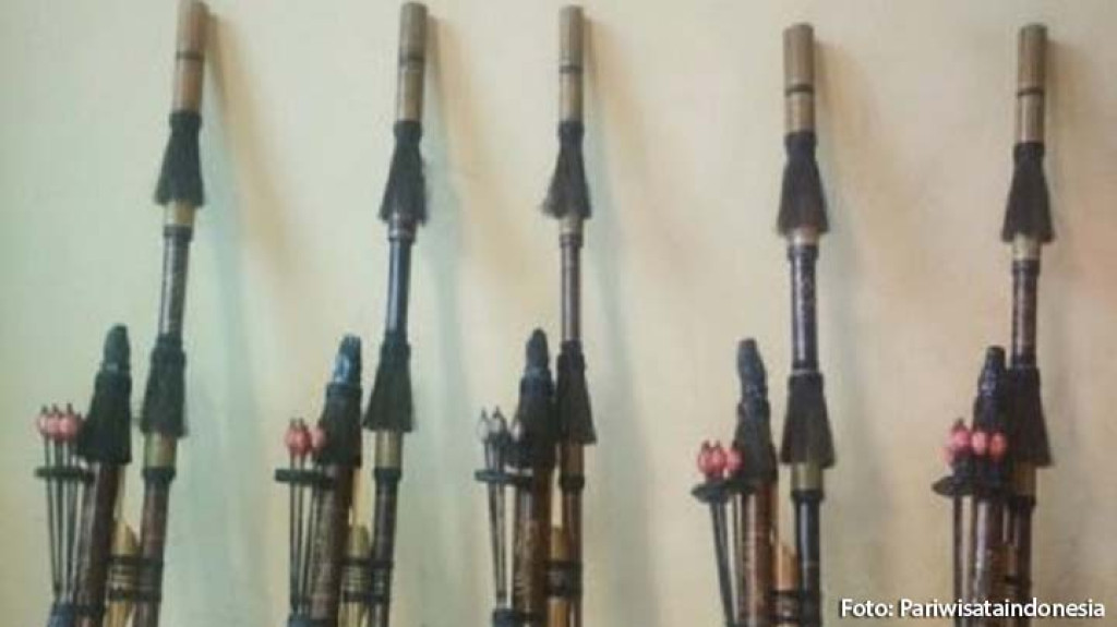 Tulup: Senjata Kuno dengan Kegunaan Magis dan Praktis - Koropak.Co.ID