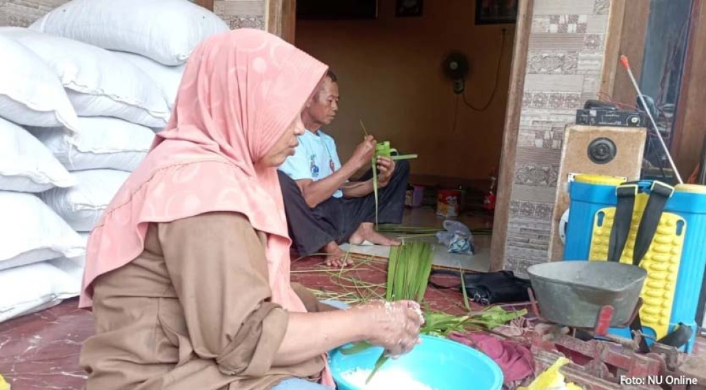 Warisan Turun Temurun: Tradisi Lebaran Ketupat di Desa Dukuhmulyo ...